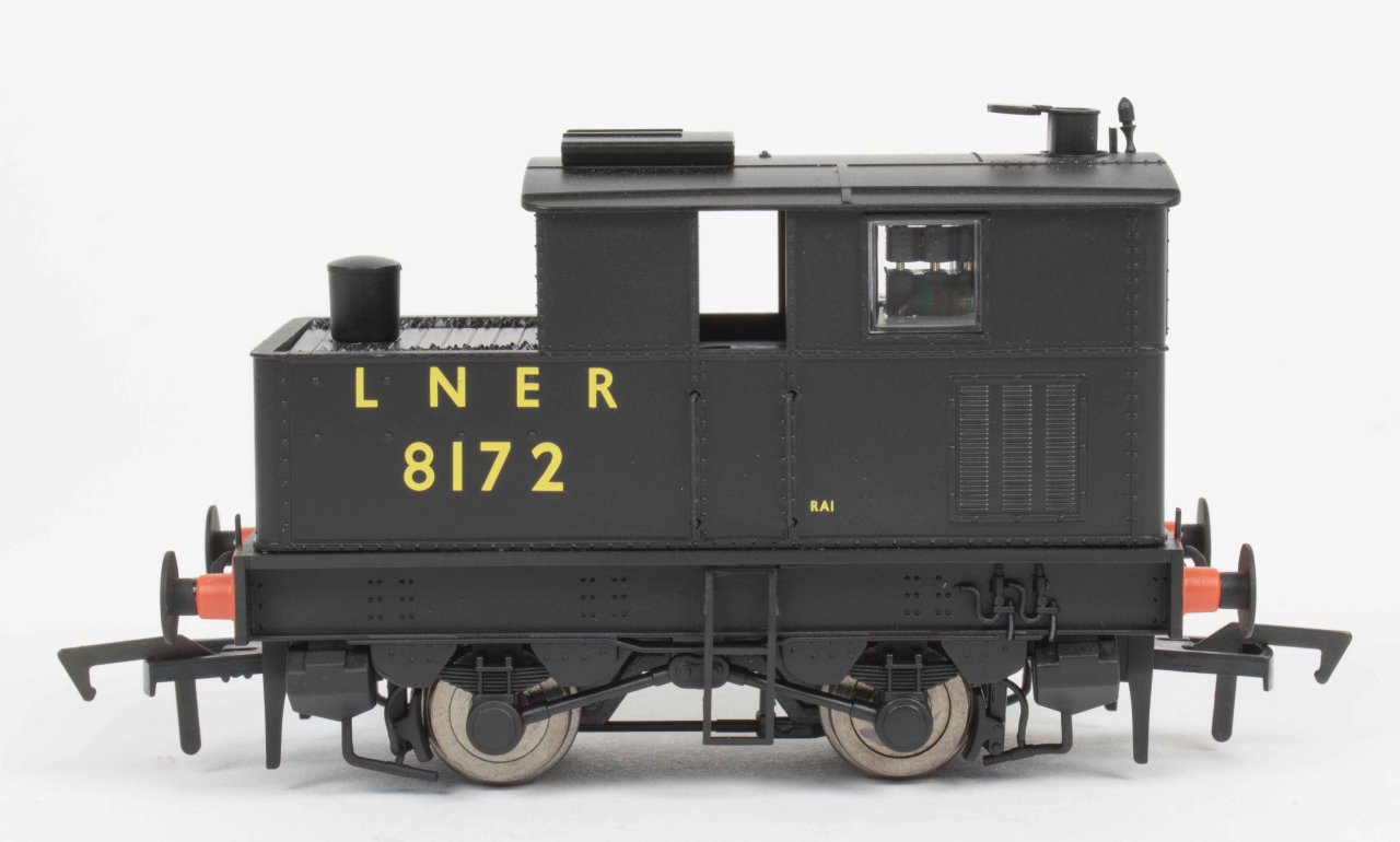MR-018 Dapol LNER Class Y3 Sentinel Steam Loco 8172 LNER